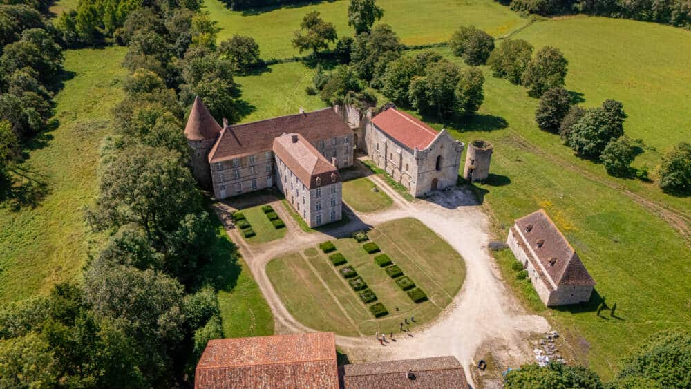 Cap sur la superbe abbaye de la Réau | Tourisme en Vienne